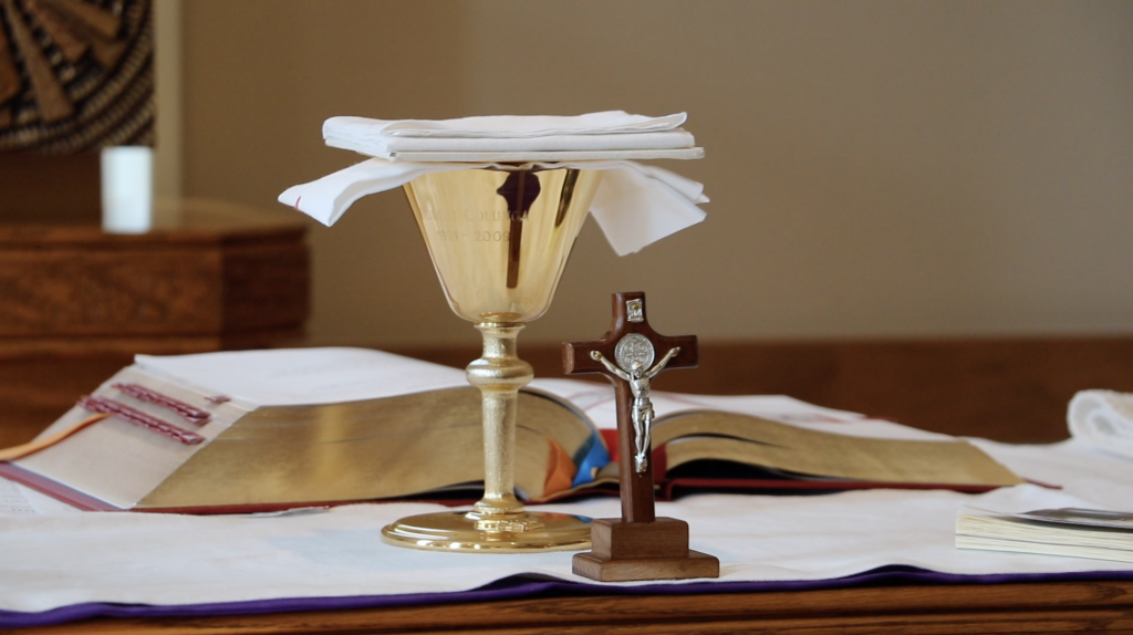 LESSON 28: THINGS SEEN AT MASS | Fr. Ed Broom, OMV Oblates of the ...